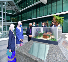 Sesi clock-in Datuk Bandar Johor Bahru Ke-13 YB Dato' Haji Mohd. Noorazam bin Dato' Haji Osman ...