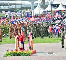 Sekitar Majlis Perbarisan dan Perarakan Hari Kebangsaan 2023 Peringkat ...